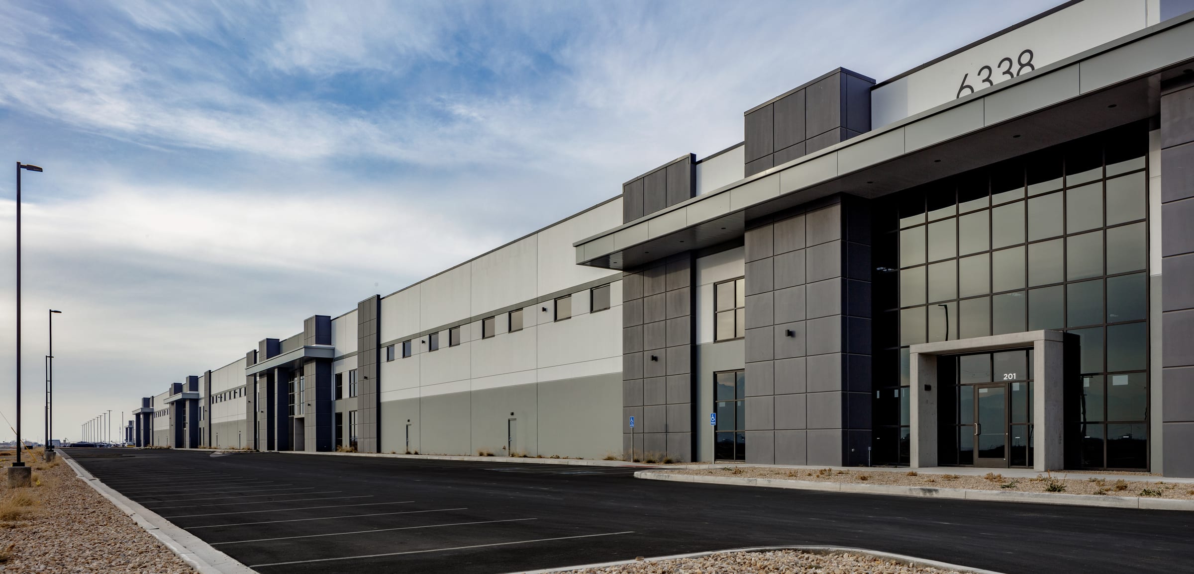 Port Global Logistics - R&O Construction
