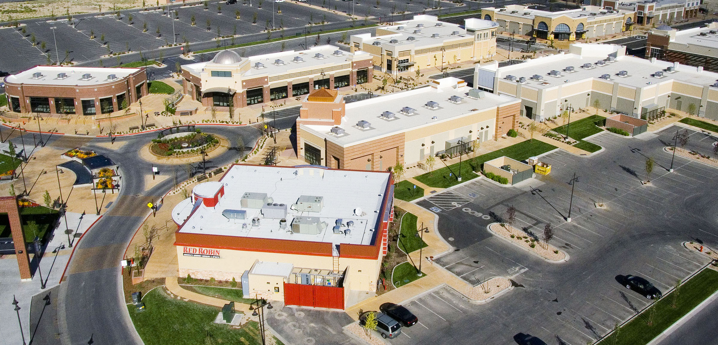 The District Shopping Center - R&O Construction